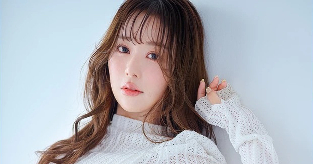 声優・井口裕香さん【カーヴィーボディをキープするためのエクササイズ＆マッサージTIPS】GALLERY | マキアオンライン(MAQUIA ONLINE)