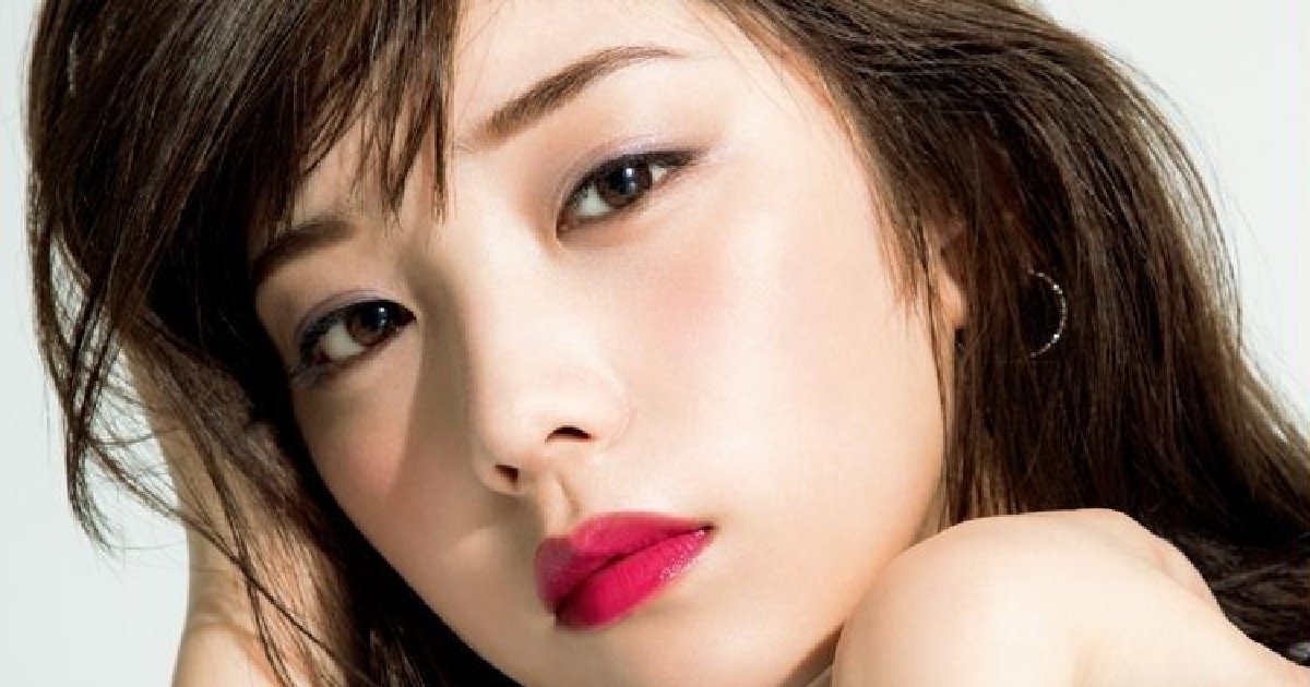 乃木坂46卒業記念！ 与田祐希さんプレイバック PhotoGallery | マキアオンライン | 美容雑誌『MAQUIA（マキア）』公式ビューティサイト