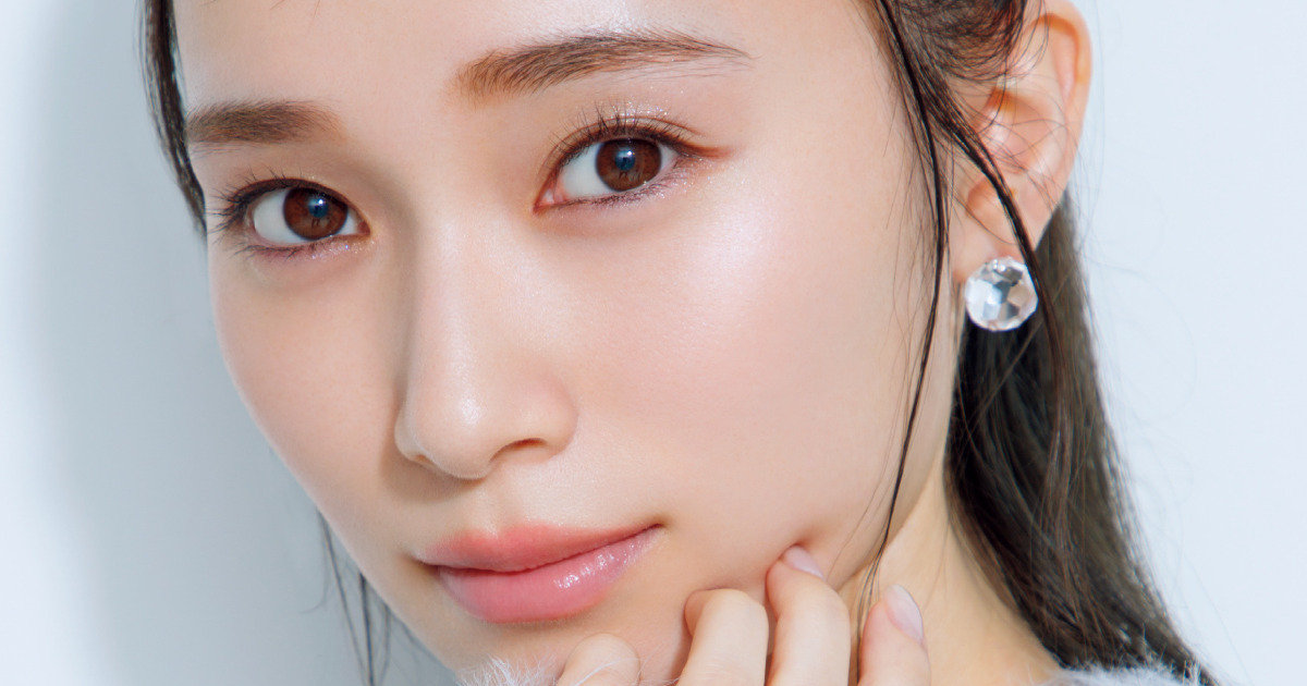 ブルベ肌と相性 なベスコス受賞コスメでメイク提案。セット買いで即洒落る！ | マキアオンライン(MAQUIA ONLINE)