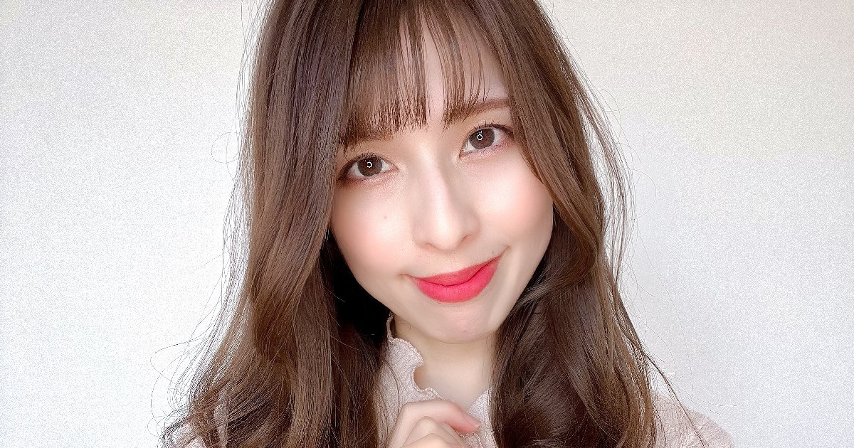 Newミディアムロング♡ 春らしく軽やかスタイルへ【ヘアスタイル】 | マキアオンライン(MAQUIA ONLINE)