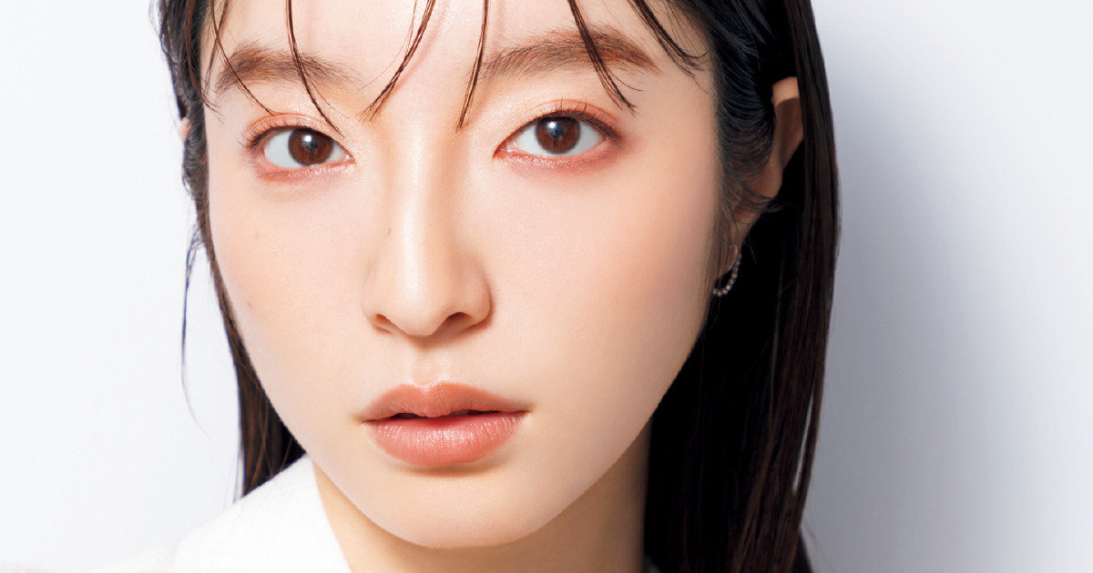 人気YouTuberマリリンさんが伝授。コンシーラー2つでメリハリ顔に変身！ | マキアオンライン | 美容雑誌『MAQUIA（マキア）』公式ビューティサイト