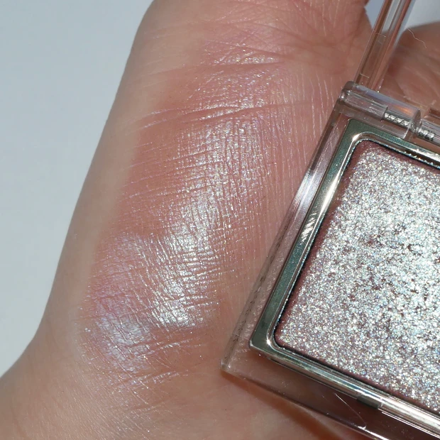 RMKの単色アイシャドウ「インフィニシェイド シングル アイシャドウ」おすすめの使い方は？ | マキアオンライン | 美容雑誌『MAQUIA（マキア）』公式ビューティサイト