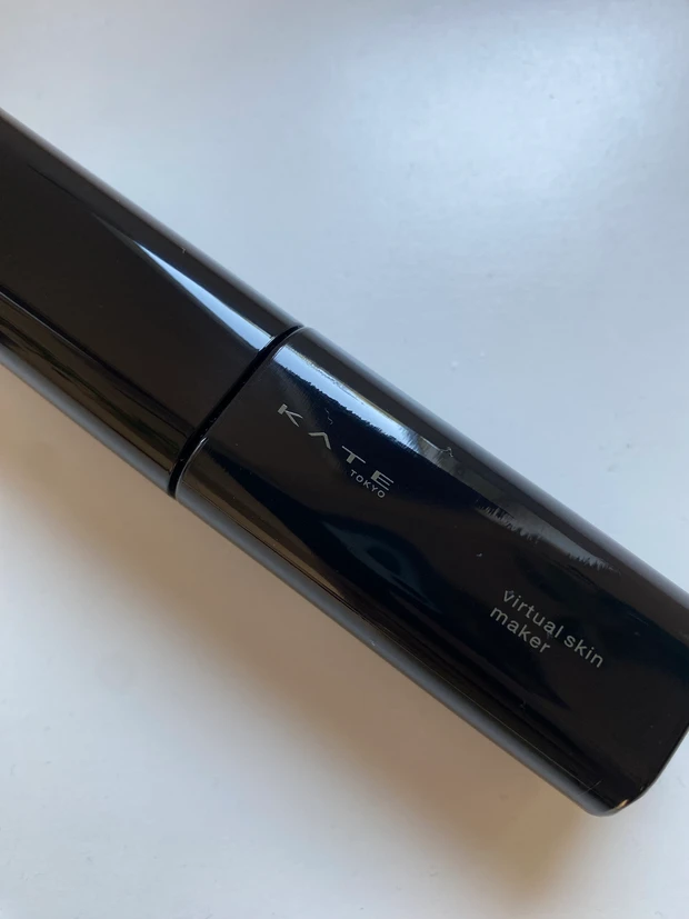 KATE バーチャルスキンメイカー本音レビュー！毛穴カバー力・ツヤ感・崩れにくさをご紹介！ | マキアオンライン | 美容雑誌『MAQUIA（マキア）』公式ビューティサイト