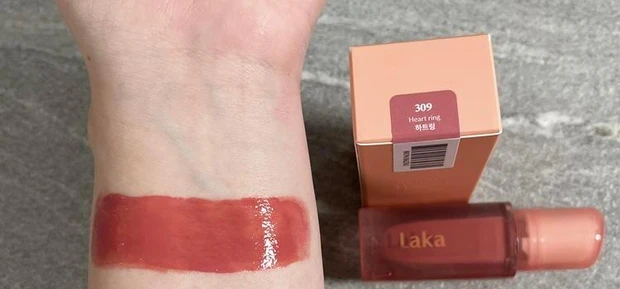 【Lakaの人気リップ4選】ブルべ・イエベ別スウォッチ＆口コミをご紹介 | マキアオンライン | 美容雑誌『MAQUIA（マキア）』公式ビューティサイト