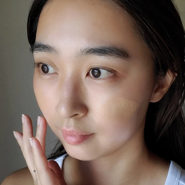 9月6日(金)発売！艶肌派大注目【RMK クリームファンデーション アクアティックグロウ】の色選び・カバー力・化粧もちなど徹底解説！！ | マキアオンライン | 美容雑誌『MAQUIA（マキア ...