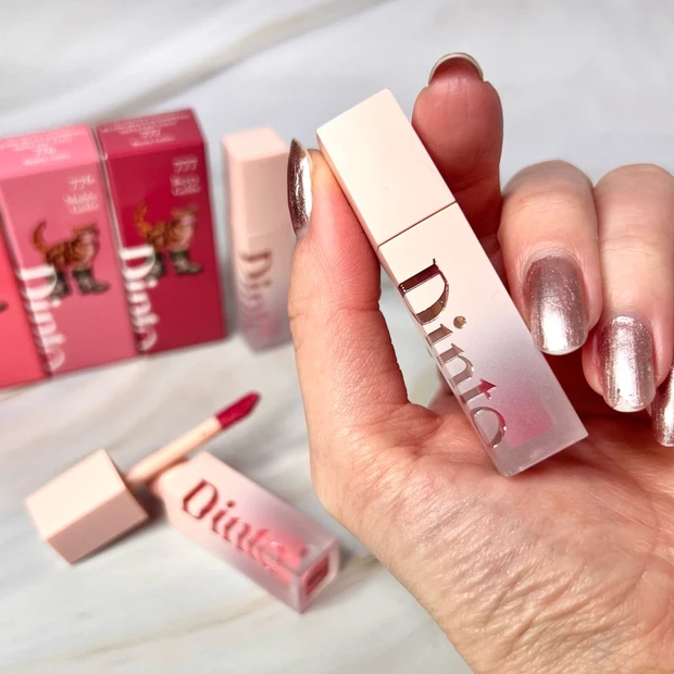 ブルべ夏おすすめ♡Dinto飲み会リップ新作『ブラーゼリーボリュームリップティント』をレビュー | マキアオンライン | 美容雑誌『MAQUIA（マキア）』公式ビューティサイト