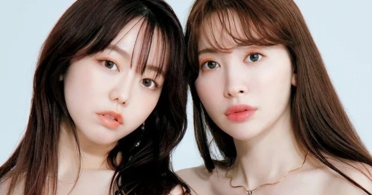 小嶋陽菜×峯岸みなみ「大人になってからの“自分への自信”の持ち方」GALLERY | マキアオンライン(MAQUIA ONLINE)