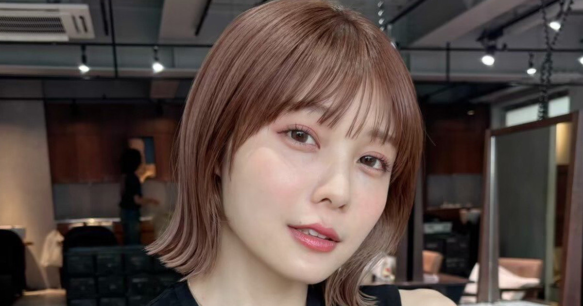 【大人のミニボブ】骨格に合わせた顔まわりカットで小顔が叶う！女っぽカジュアルなくびれボブ | マキアオンライン | 美容雑誌『MAQUIA（マキア）』公式ビューティサイト