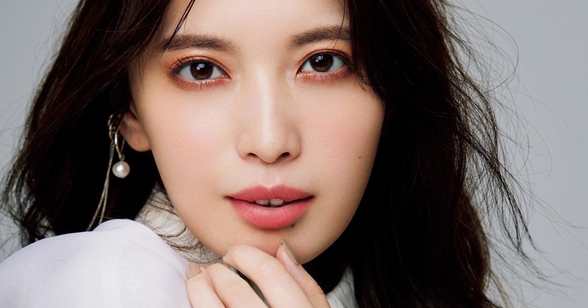 「攻めパーツ」強調で魅力UP！ ナチュラル顔さんはアイシャドウを広めにのばすのが | マキアオンライン | 美容雑誌『MAQUIA（マキア）』公式ビューティサイト