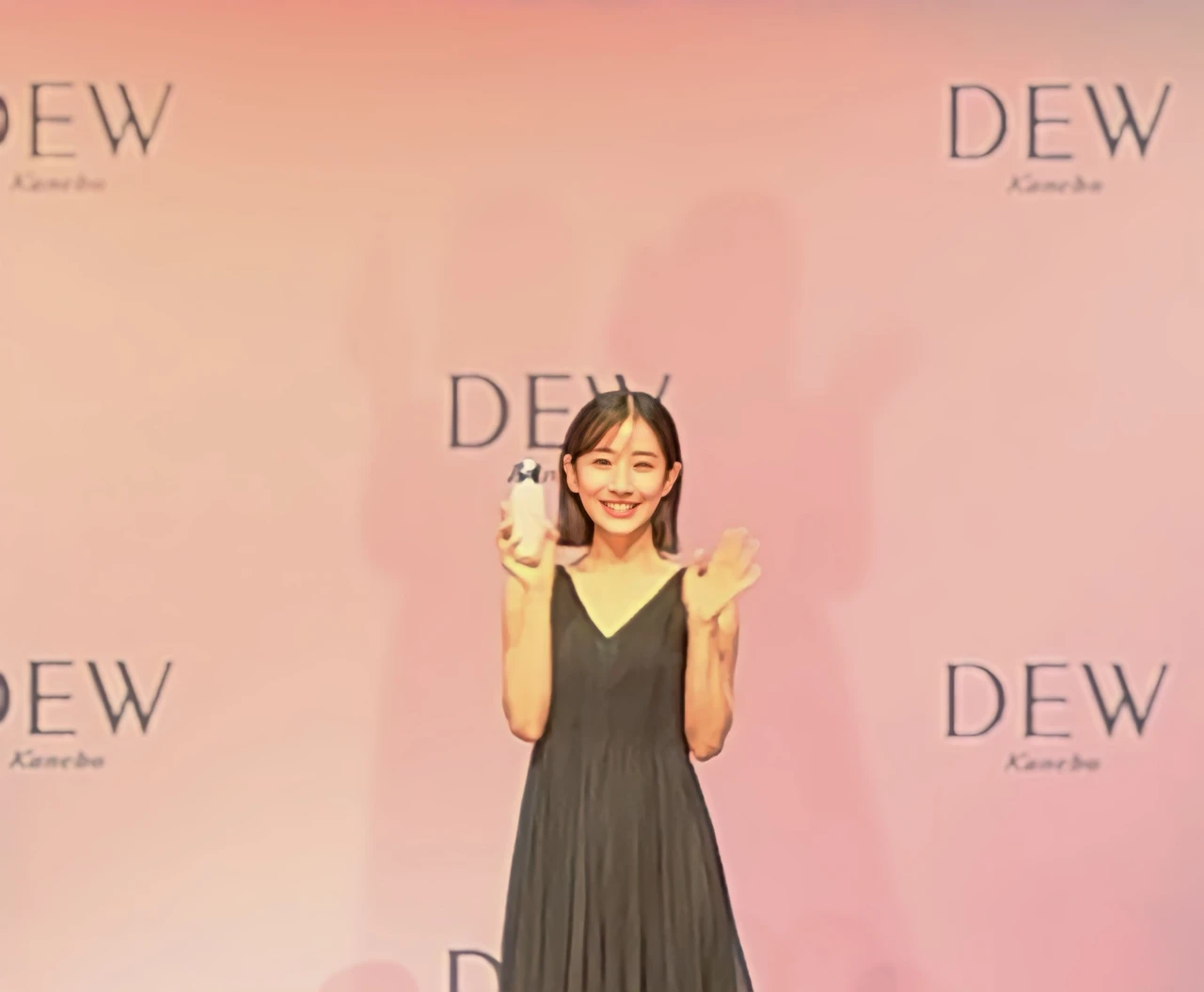 【DEWの新ミューズは田中みな実さん！】美しいフォルム*1はDEWの2ステップから！みんなの憧れ”みな実肌”を実際に見てきました！ | マキアオンライン | 美容雑誌『MAQUIA（マキア ...
